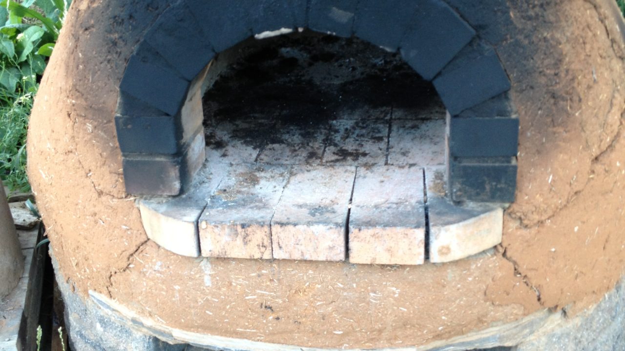 Cob Workshops | Natural Building Workshops | This Cob House